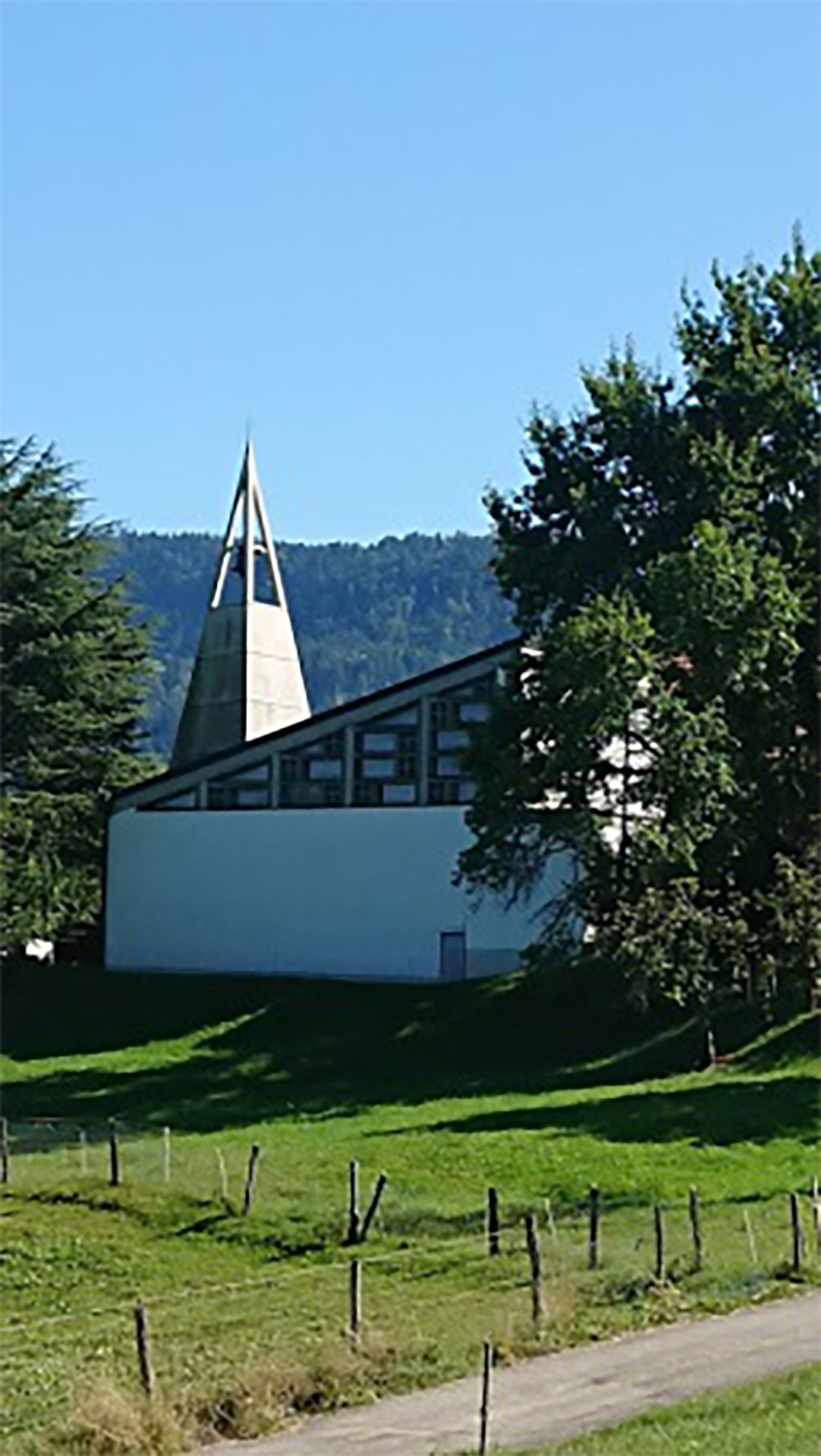 Die Kirchen von Jeanne Bueche | Espazium