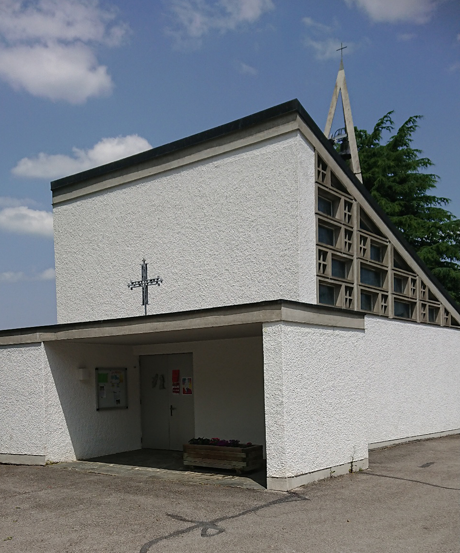 Die Kirchen von Jeanne Bueche | Espazium