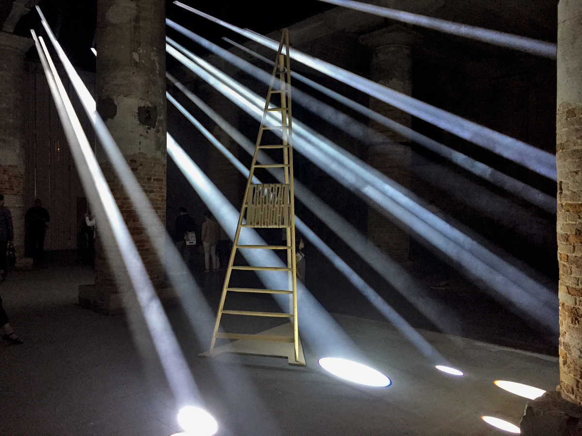 Blicke über Grenzen Arsenale und Giardini: Hauptausstellung | Espazium