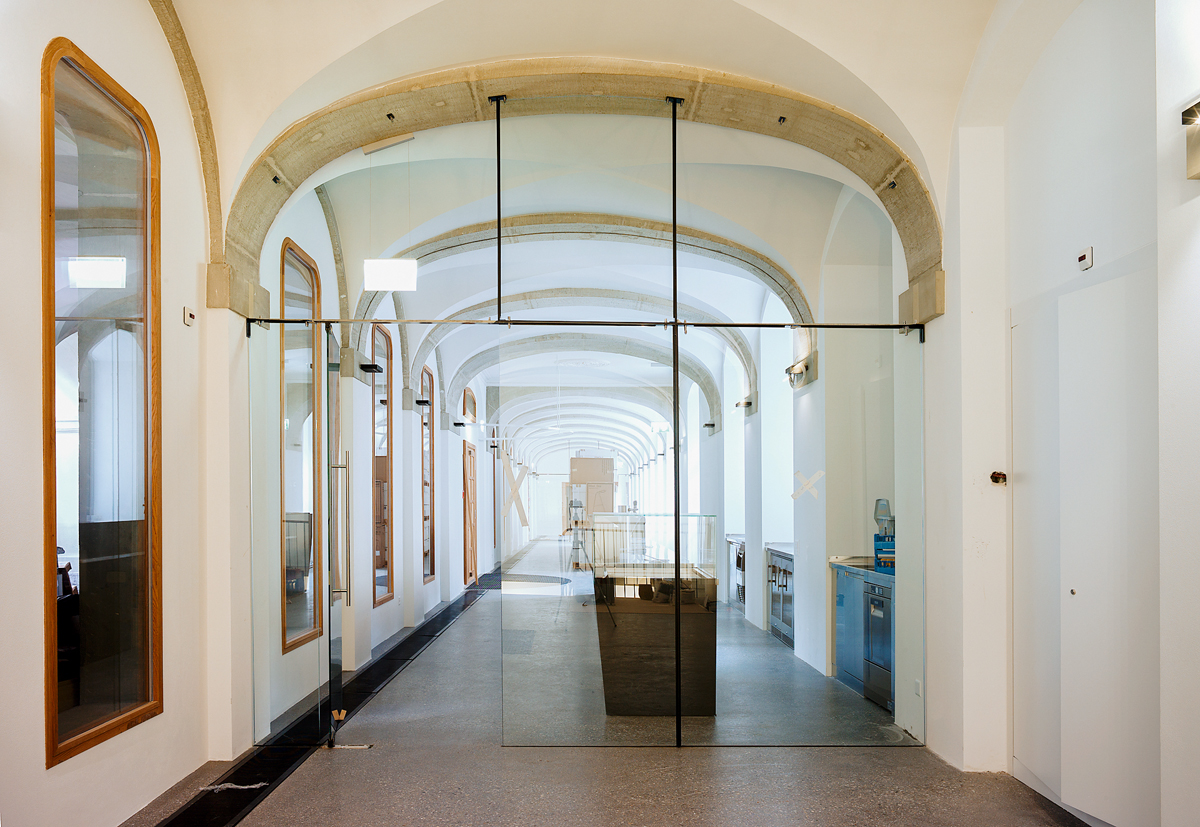 Bibliothek mit Durchblick Umbau Bibliothek Münstergasse Bern | Espazium
