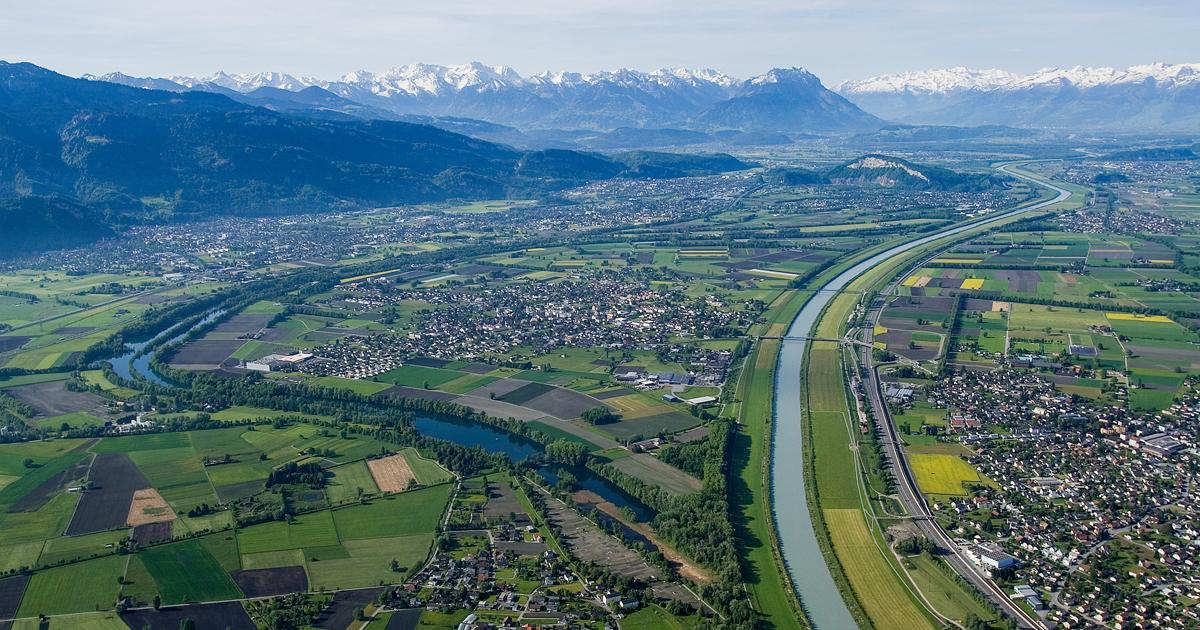 Das Rheintal und sein Fluss Gebändigter Alpenrhein | Espazium